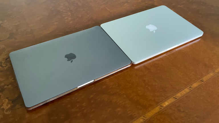 MacBook Silver vs Space Grey | Which Looks Better & Why?