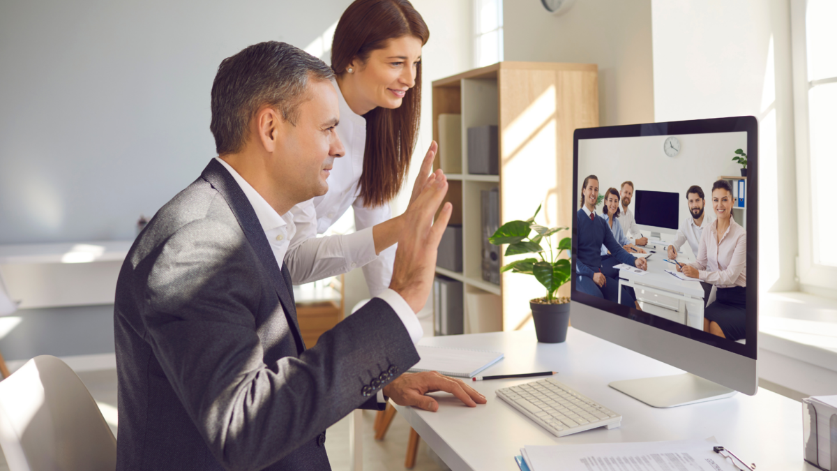 Is It Rude To Eat In A Zoom Meeting? | Decortweaks